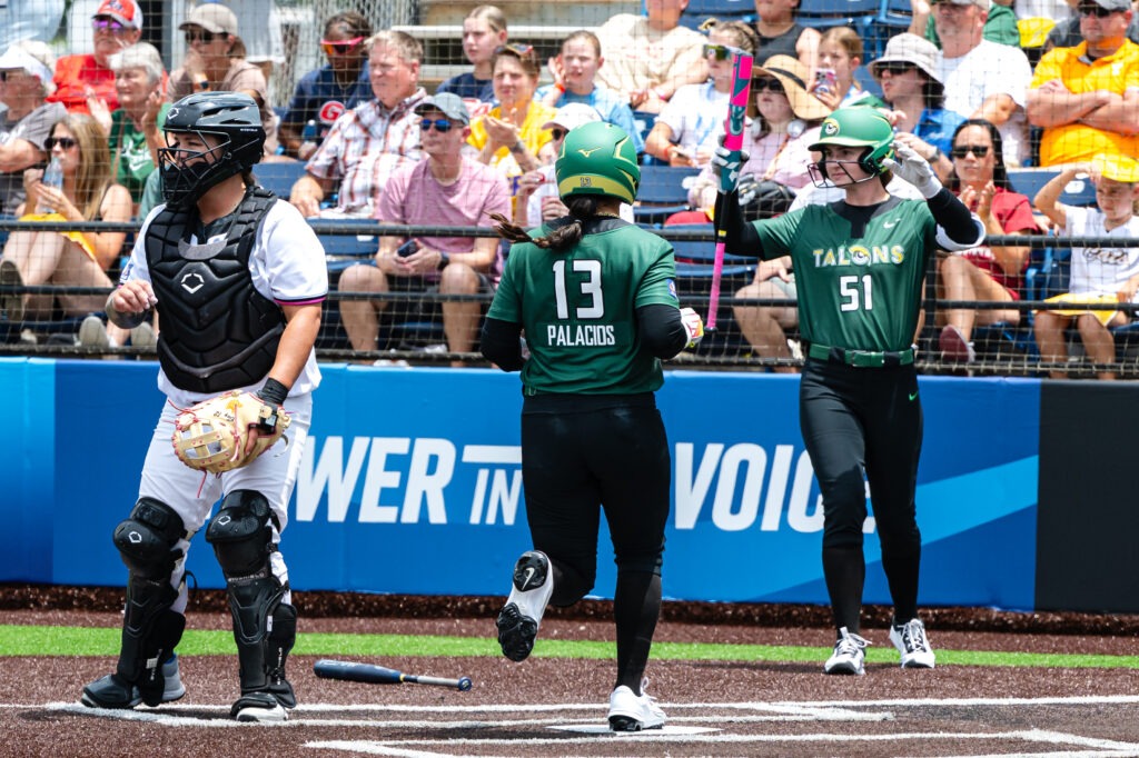 Talons Strike Back to Sweep Blaze in Chattanooga | Fastpitch Wire Softball